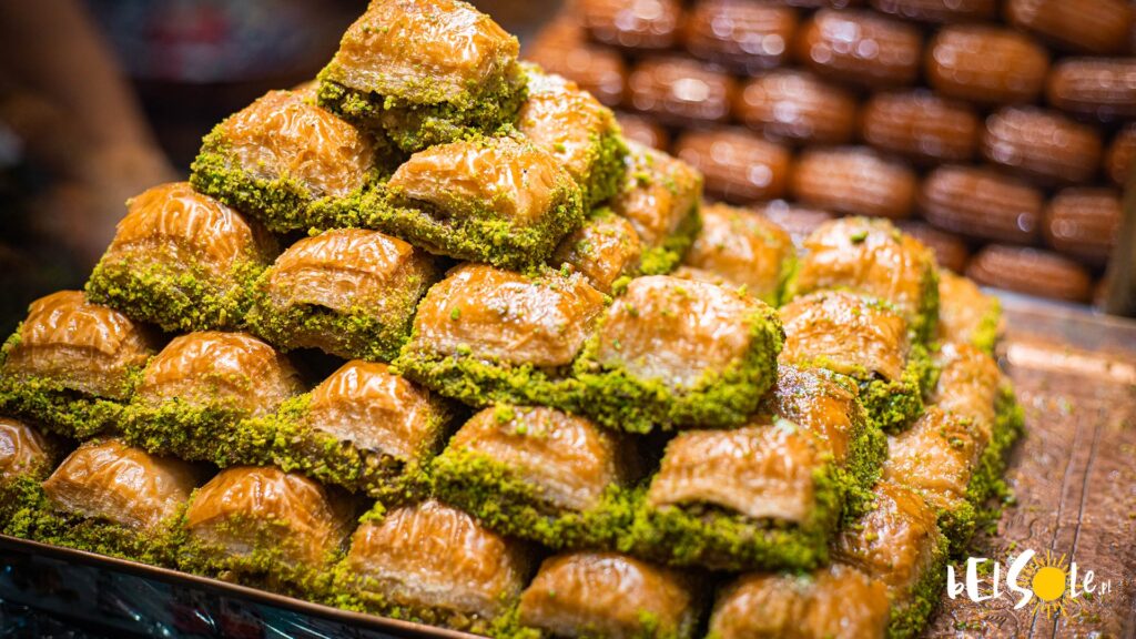 16 dań i potraw kuchni tureckiej. Co zjeść w Turcji? Czego spróbować ...