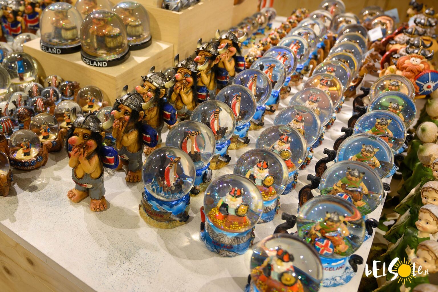 Co kupić na Islandii? Co przywieźć z Islandii? Pamiątki i zakupy - BelSole