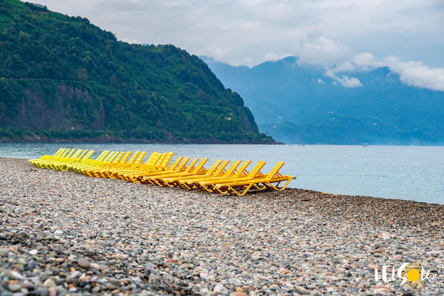9 najpiękniejsze plaże w Gruzji. Najładniejsze wybrzeże Morza Czarnego ...